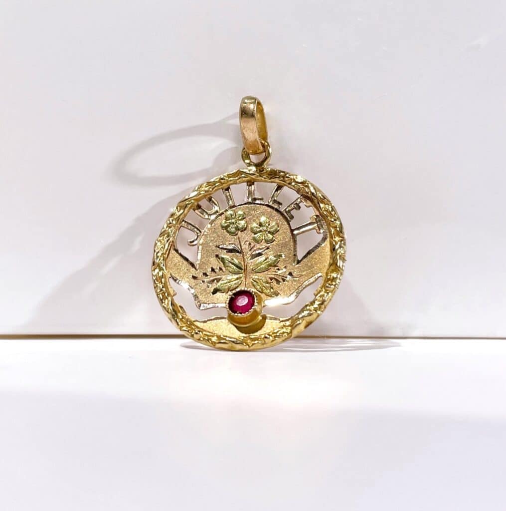 Gold and ruby pendant "Lilly" | ÓNÍSÌ PARIS