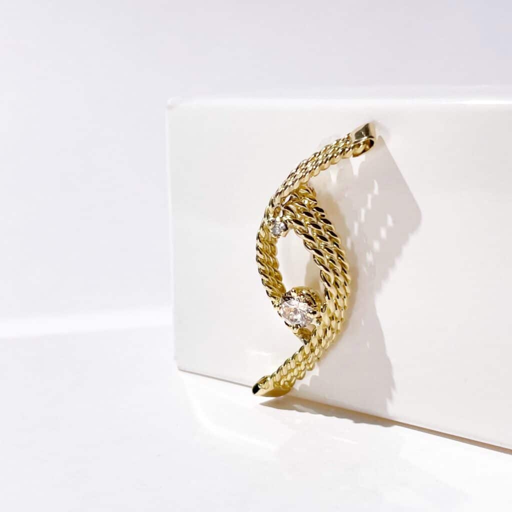 Gold and 1.5ct diamond pendant "Solange" | ÓNÍSÌ PARIS