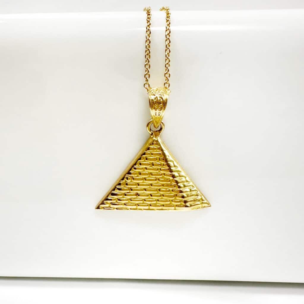Gold pyramid pendant "Cheops" | ÓNÍSÌ PARIS